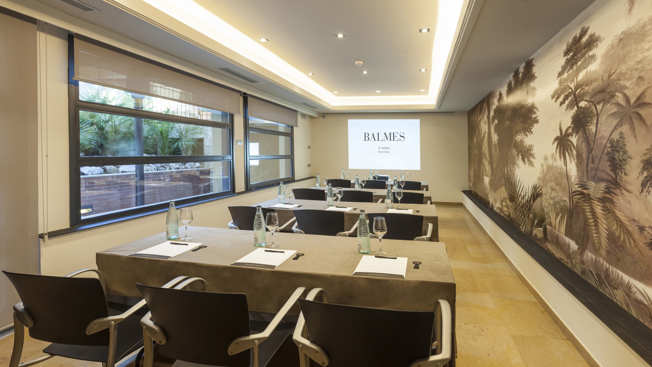 Hotel Balmes 4* Barcelona with pool and garden | OFFICIAL WEBSITE